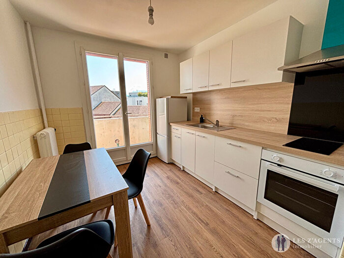 Appartement 4 pièces à louer - Saint-Martin-dHères, Croizat