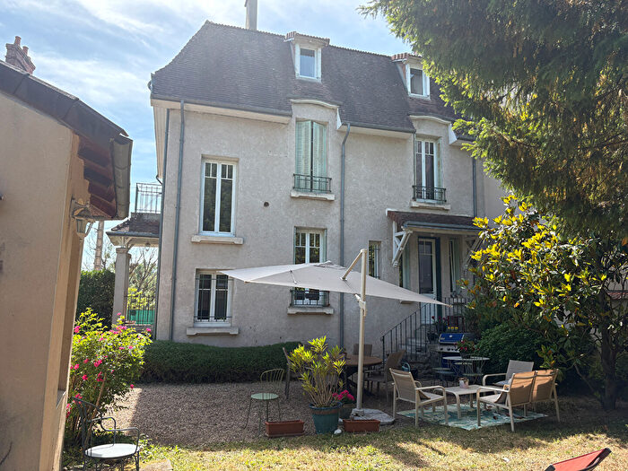 Moulins, Gare, Champins - Maison 8 pièces à vendre