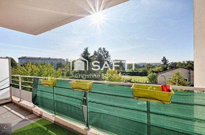 Appartement à louer - Saint Pierre, Thionville - 3 pièces - 2 chambres