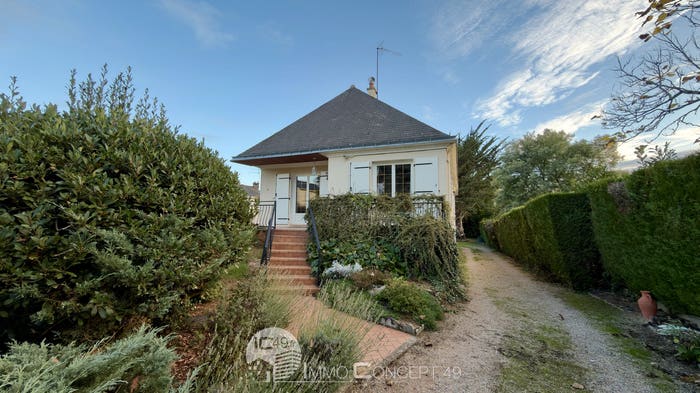 Mûrs-Erigné : Maison 7 pièces à vendre