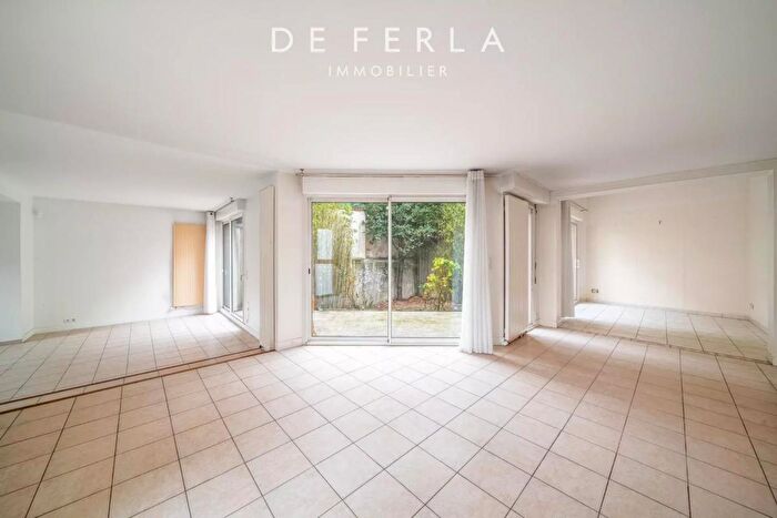 Maison à vendre - Vanves, Centre Saint-Rémy - 7 pièces - 6 chambres