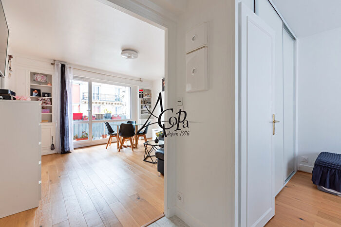 Appartement à vendre - Paris e , Simplon, Poissonniers - 2 pièces - 1 chambre