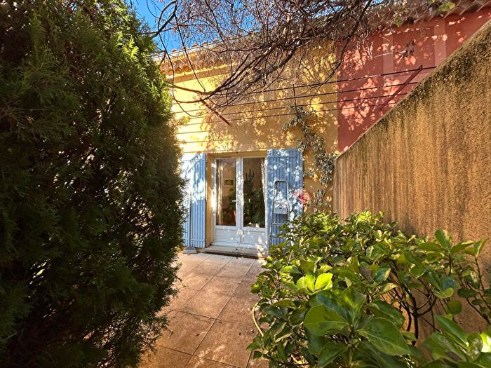 Maison à vendre - Carpentras, Nord - 1 pièce - 2 chambres