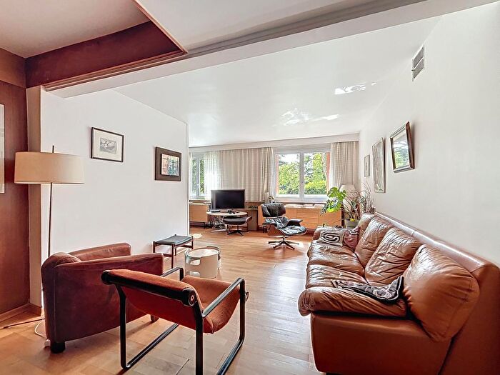 Appartement à vendre - Suresnes, Plateau Ouest - 5 pièces - 3 chambres