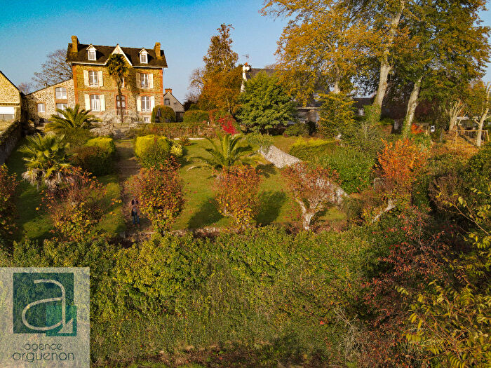 Maison 12 pièces à vendre - Saint-Samson-sur-Rance