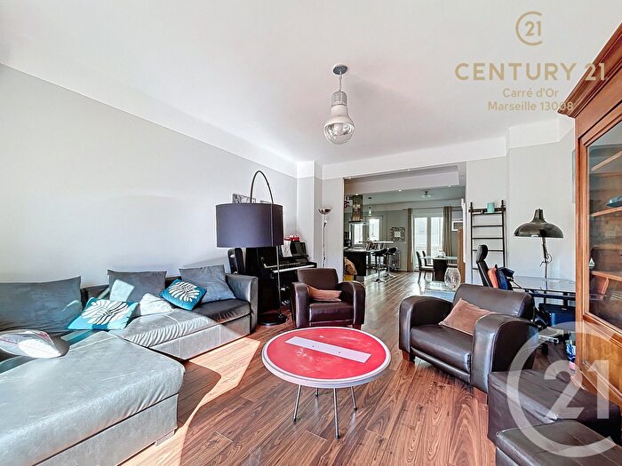 Appartement à vendre - Marseille e , Perier - 4 pièces - 2 chambres