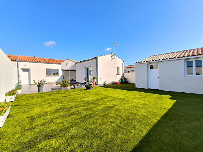 Maison à vendre - Angliers - 4 pièces - 3 chambres