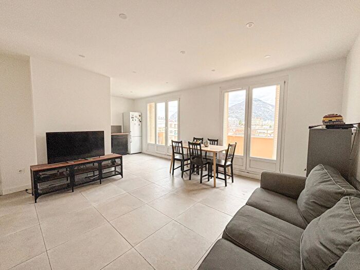 Appartement 3 pièces à Grenoble, à vendre