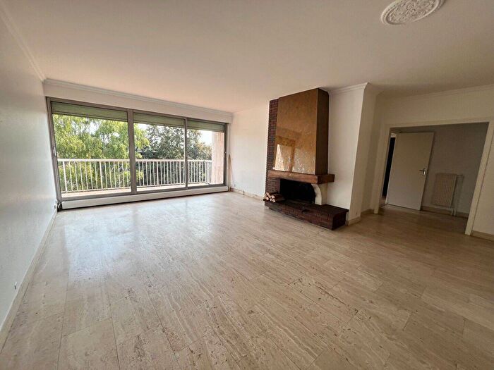 Appartement 5 pièces à louer à Seignelay, Châtenay-Malabry