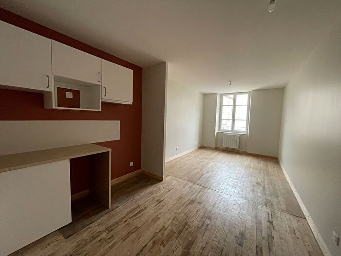 Appartement à louer - Billom - 3 pièces - 2 chambres