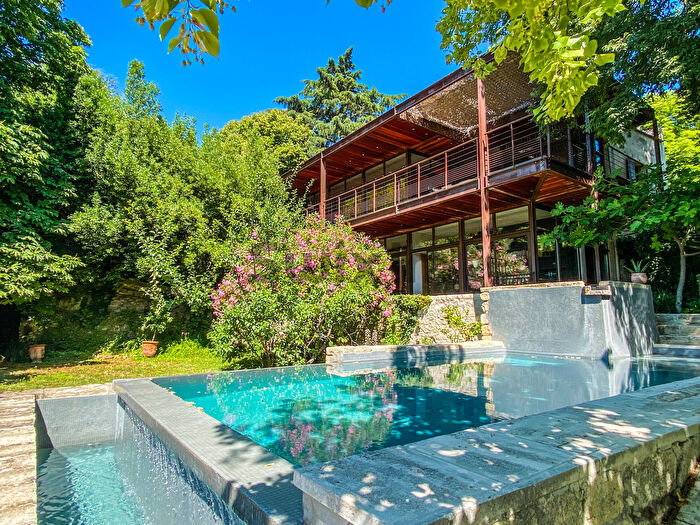 Maisons à vendre et appartements à louer - 1