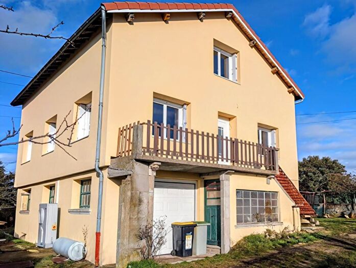 Maison à vendre - Saint-Maurice-en-Gourgois - 7 pièces - 2 chambres