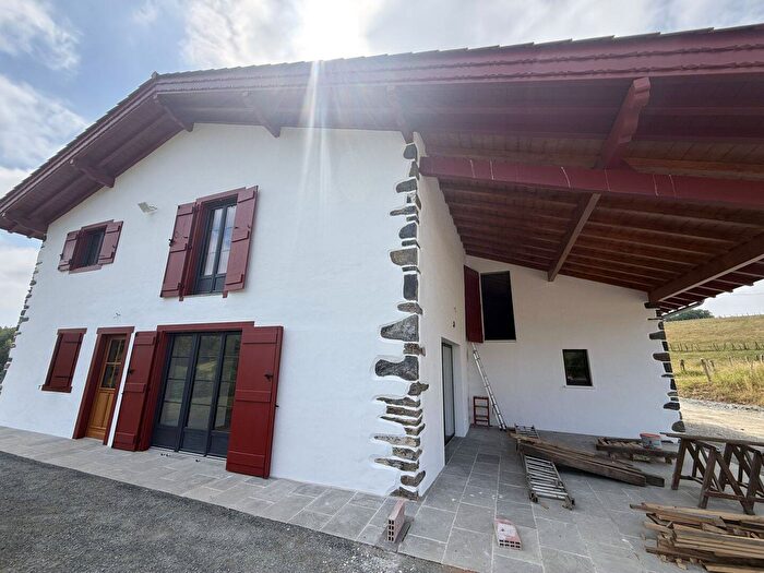 Maison 7 pièces à louer à Saint-Pée-sur-Nivelle