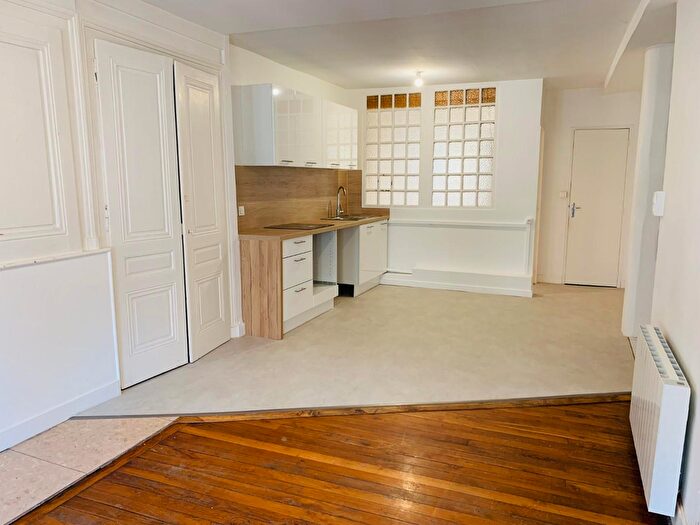 Appartement à louer - Lyon e , Cordeliers Bellecour - 3 pièces - 2 chambres