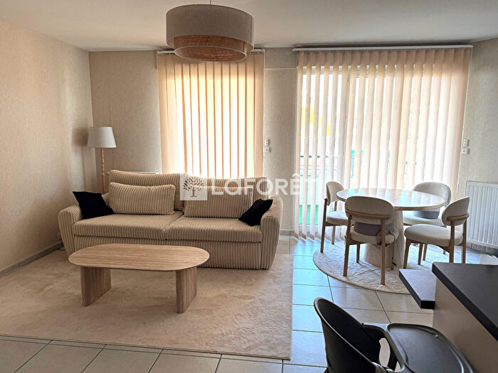 Appartement à louer - Meyzieu, Centre-ville - 3 pièces - 2 chambres