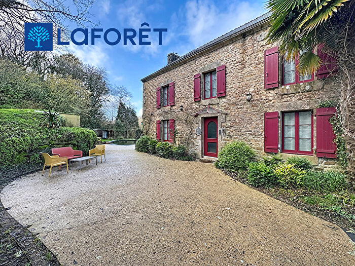 Maison à vendre - Locoal-Mendon - 10 pièces - 7 chambres