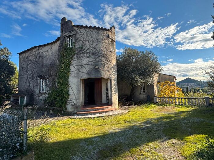 Maison à vendre - Vidauban - 6 pièces - 5 chambres