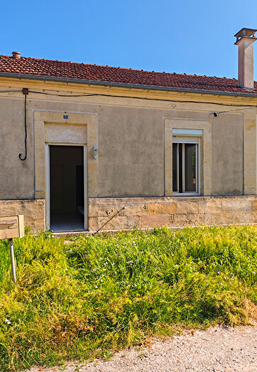 Maison à vendre - Saint-Yzan-de-Soudiac - 3 pièces - 2 chambres