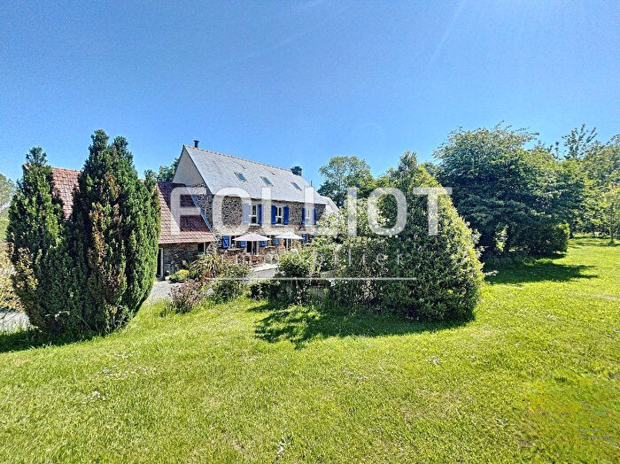 Maison à vendre - Équilly - 8 pièces - 6 chambres