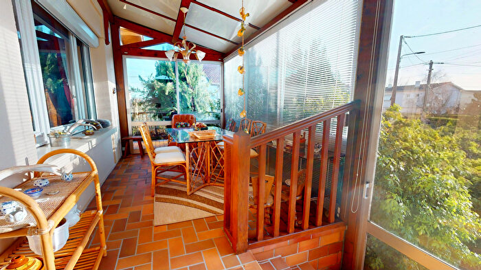 Maison à vendre - Longvic - 6 pièces - 4 chambres