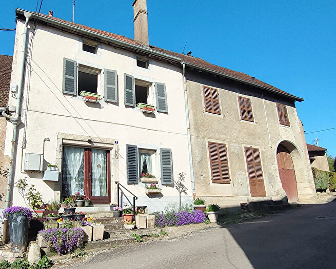 Maison 6 pièces à vendre - Montbozon
