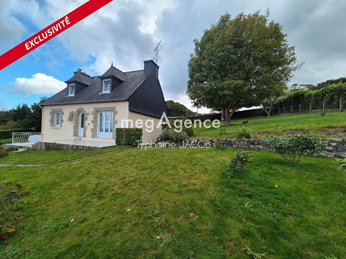 Maison 5 pièces à Saint-Clet, à vendre