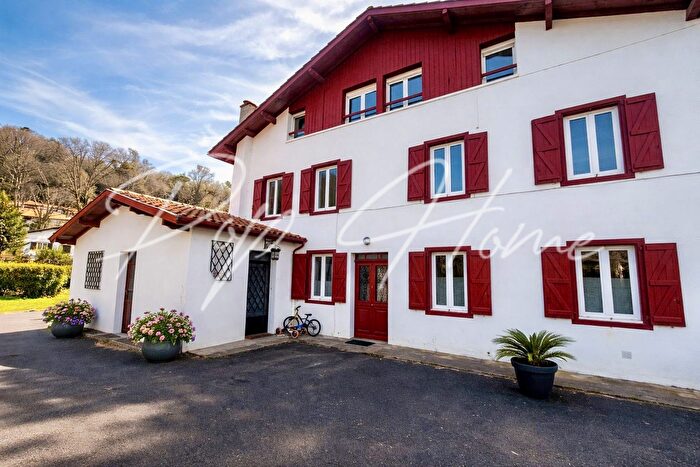 Appartement à vendre - Cambo-les-Bains - 3 pièces - 2 chambres