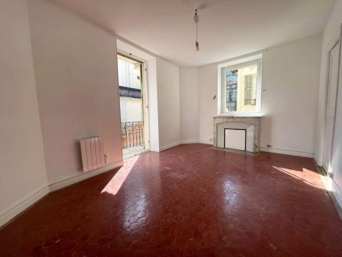 Appartement à louer - Valrose, Nice - 3 pièces - 2 chambres