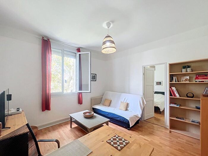 Appartement à louer - Avignon, Raspail, Vernet - 2 pièces - 1 chambre