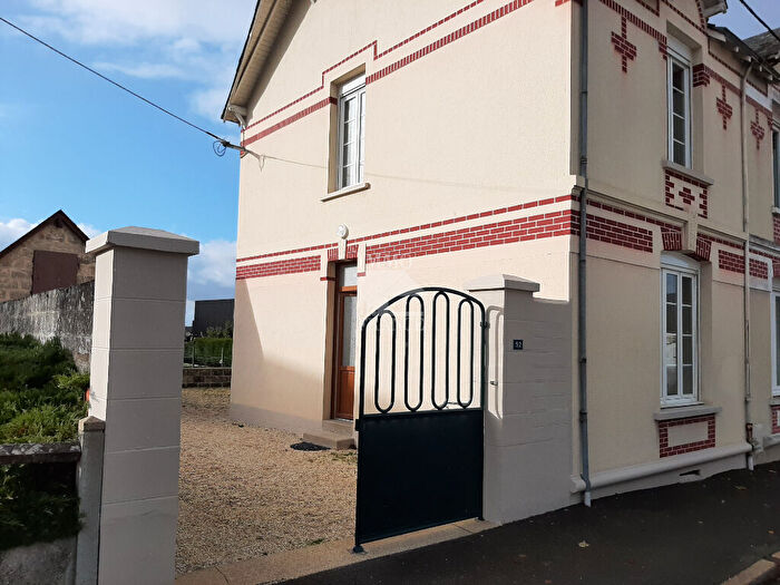 Évron - Maison 3 pièces à louer
