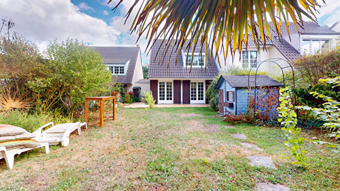 Maison 5 pièces à Breuillet, à vendre