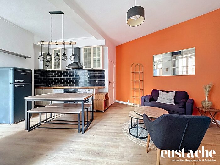 Appartement à vendre - Paris e , Barbès, Château Rouge - 2 pièces - 1 chambre