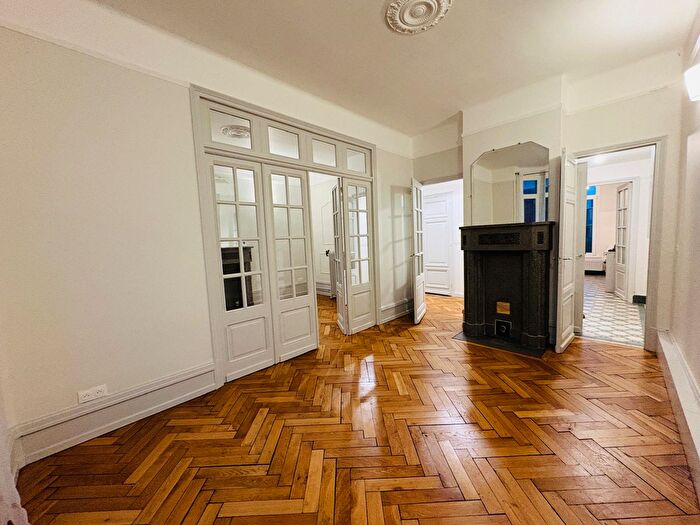 Appartement à vendre - La Madeleine - 4 pièces - 3 chambres