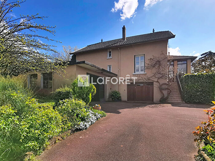 Maison à vendre - Neuville-sur-Saône - 7 pièces - 4 chambres