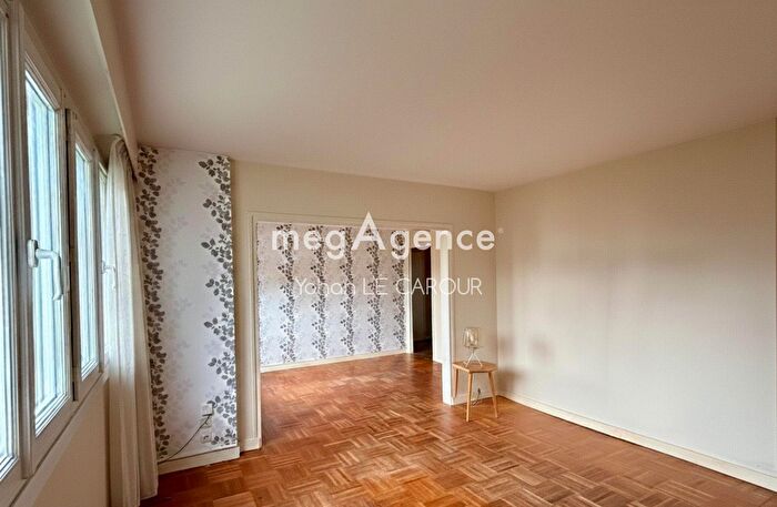 Appartement à vendre - Lanester, Champ de Courses - 4 pièces - 3 chambres