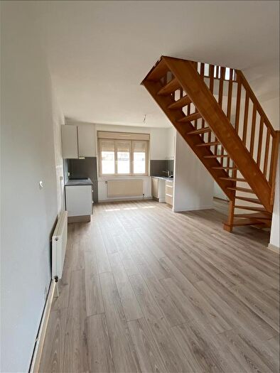 Pulligny : Appartement 3 pièces à louer