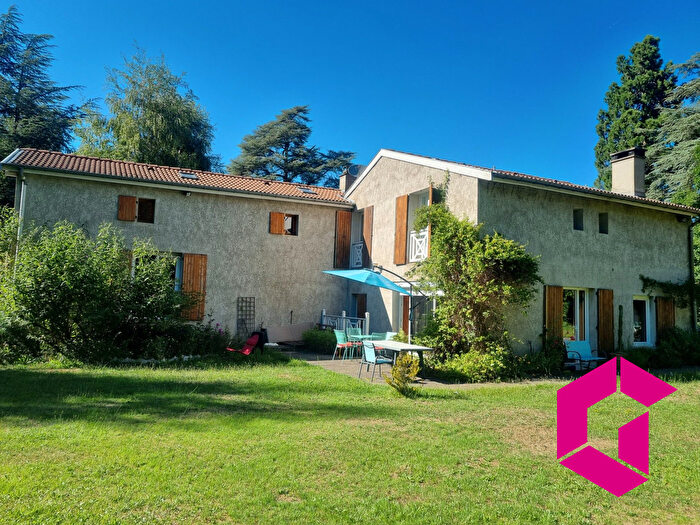 Maison à vendre - Le Chambon-Feugerolles - 6 pièces - 4 chambres