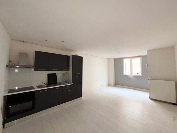 Appartement à louer - Centre-Halles Carnot, Limoges - 2 pièces - 1 chambre