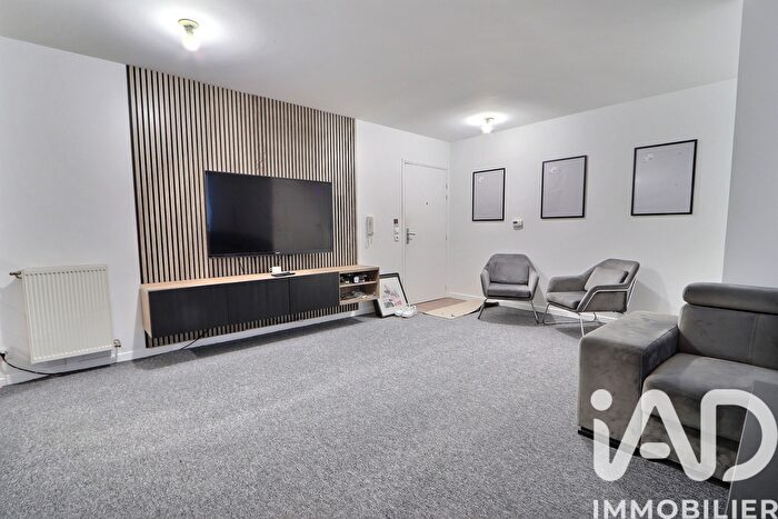 Appartement à vendre - Stains, Le Vieux Stains - 3 pièces - 2 chambres