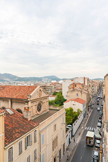 Appartement à vendre - Marseille e , Perier - 5 pièces - 3 chambres