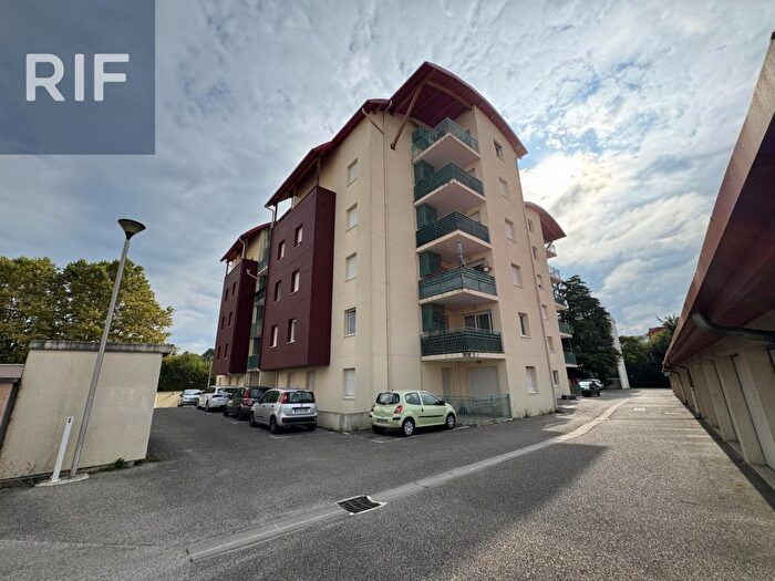 Appartement à vendre - Bourgoin-Jallieu, Pré-Bénit, Quais - 3 pièces - 2 chambres