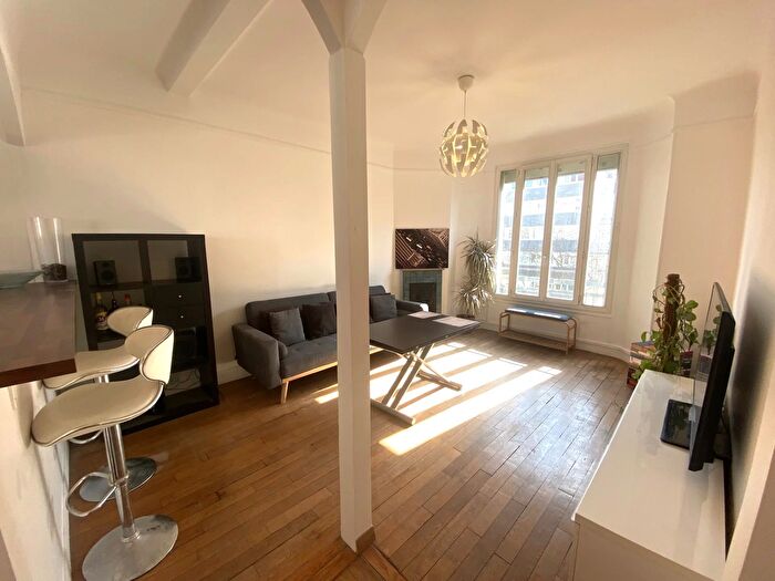 Appartement à louer - Boulogne-Billancourt, Jean Jaurès, Reine - 2 pièces - 1 chambre