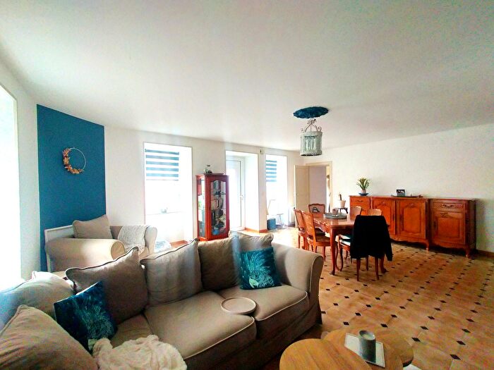 Maison 7 pièces à Chémeré-le-Roi, à vendre