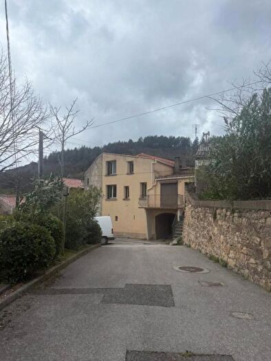 Maison 4 pièces à Le Pradal, à vendre