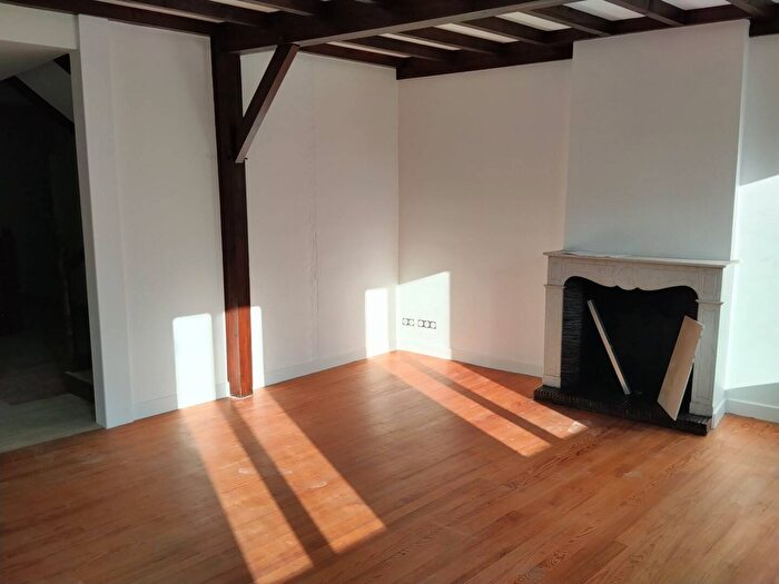 Appartement à louer - Hagetmau - 4 pièces - 3 chambres