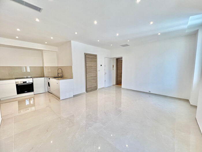 Appartement à vendre - Cannes, Centre-ville - 2 pièces - 1 chambre