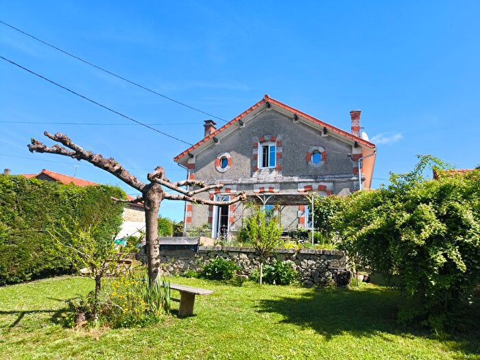 Maison 7 pièces à vendre à Saint-Sornin