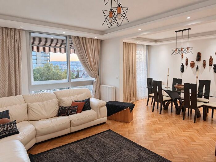 Appartement 4 pièces à vendre à Lyon 8ème, Etats Unis