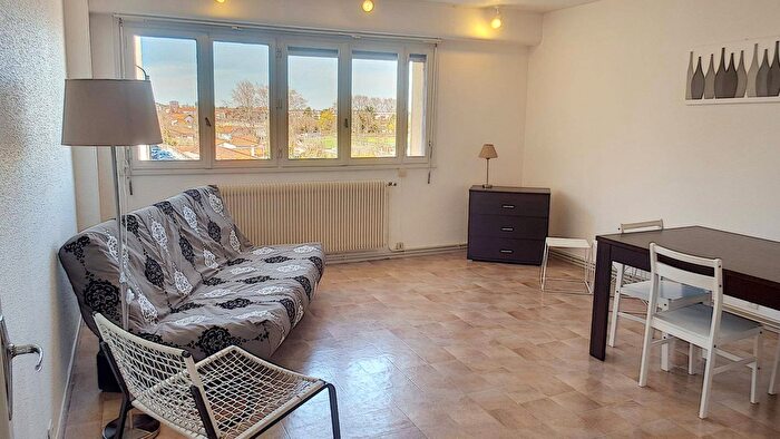 Appartement à louer - Clermont-Est, Roanne - 1 pièce