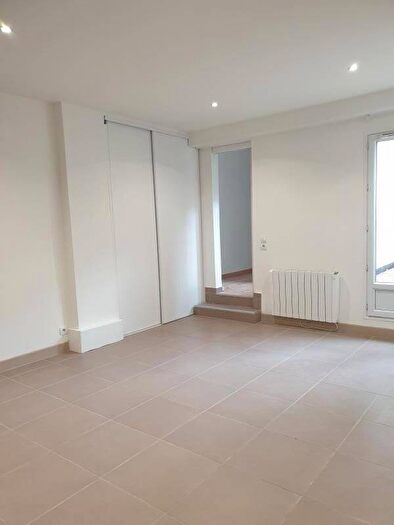 Centre Ville-Commerce, Enghien-les-Bains : Appartement 2 pièces à louer